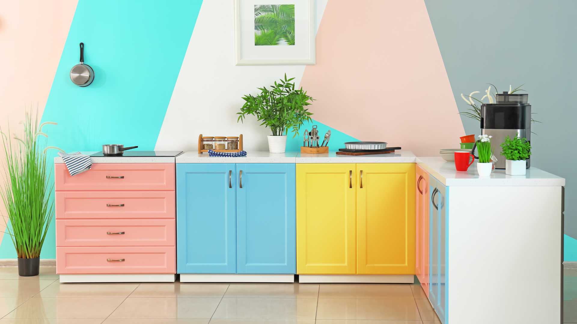 Colours That Go with Cashmere Kitchen: 25 Perfect Combinations