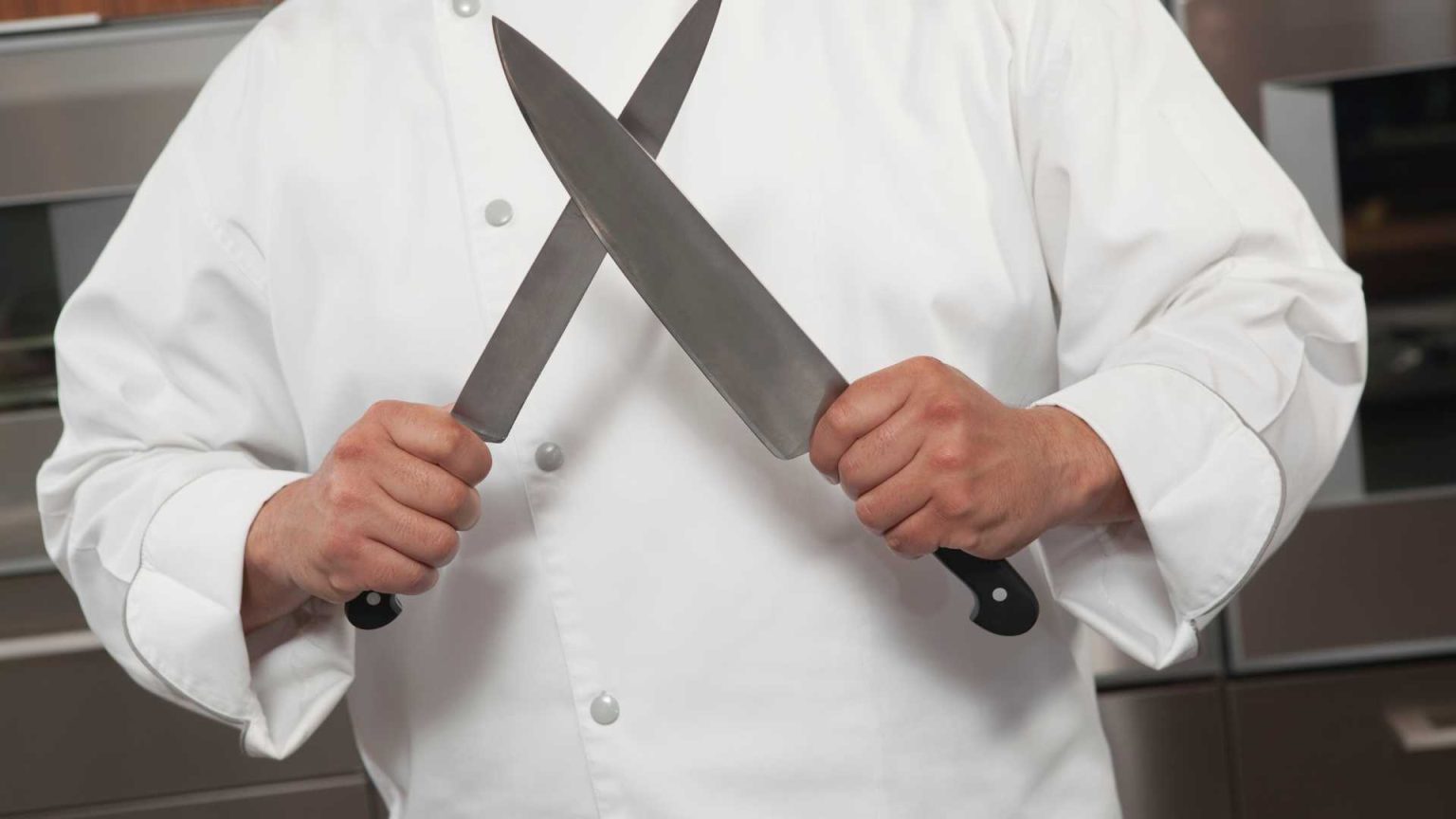 How to Dispose of Kitchen Knives Safely & Responsibly in UK?